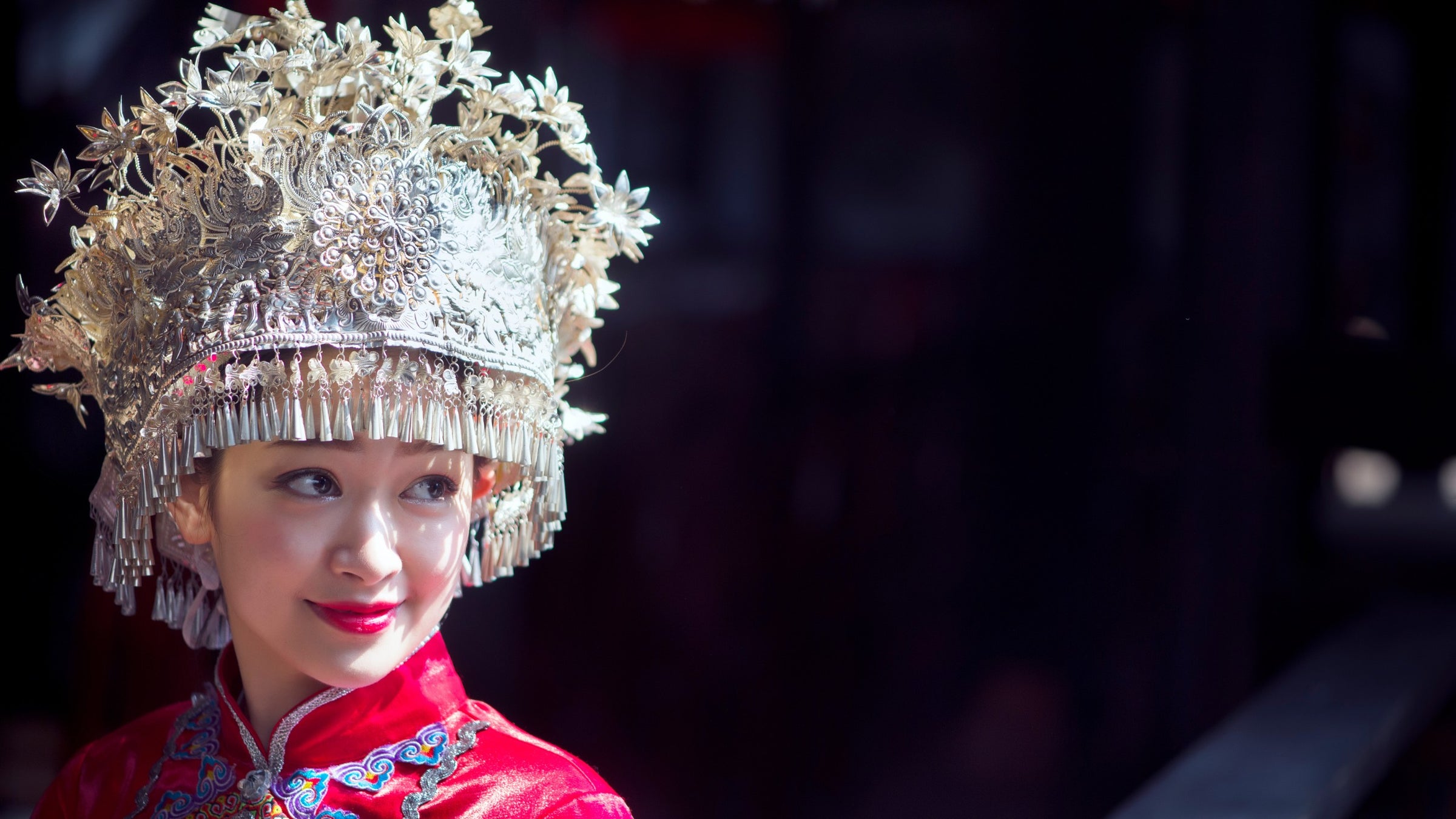 Authentic Miao Handicrafts - Miao Batik, Silverwork, Embroidery – Runystore