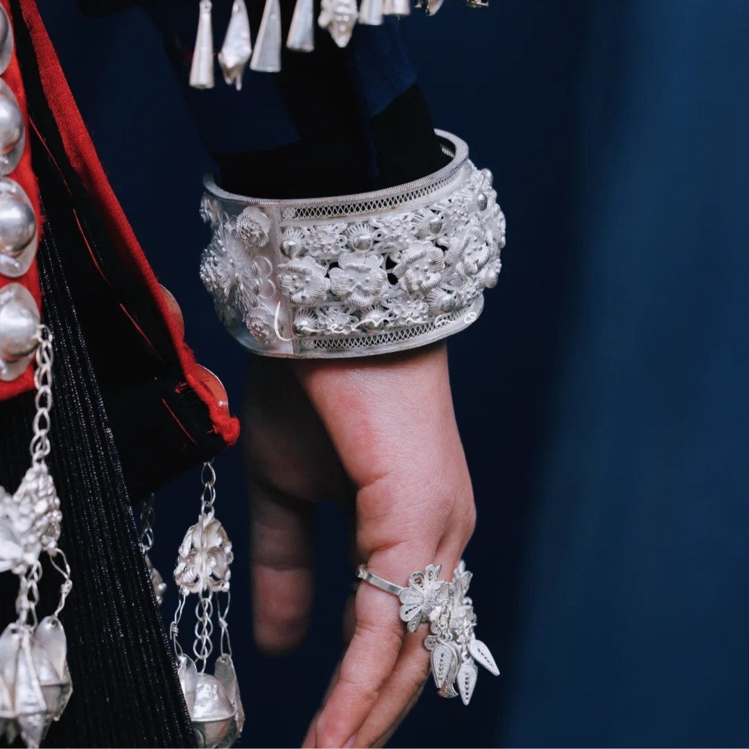 Authentic Miao Handicrafts: Traditional Batik, Silverwork & Embroidery ...
